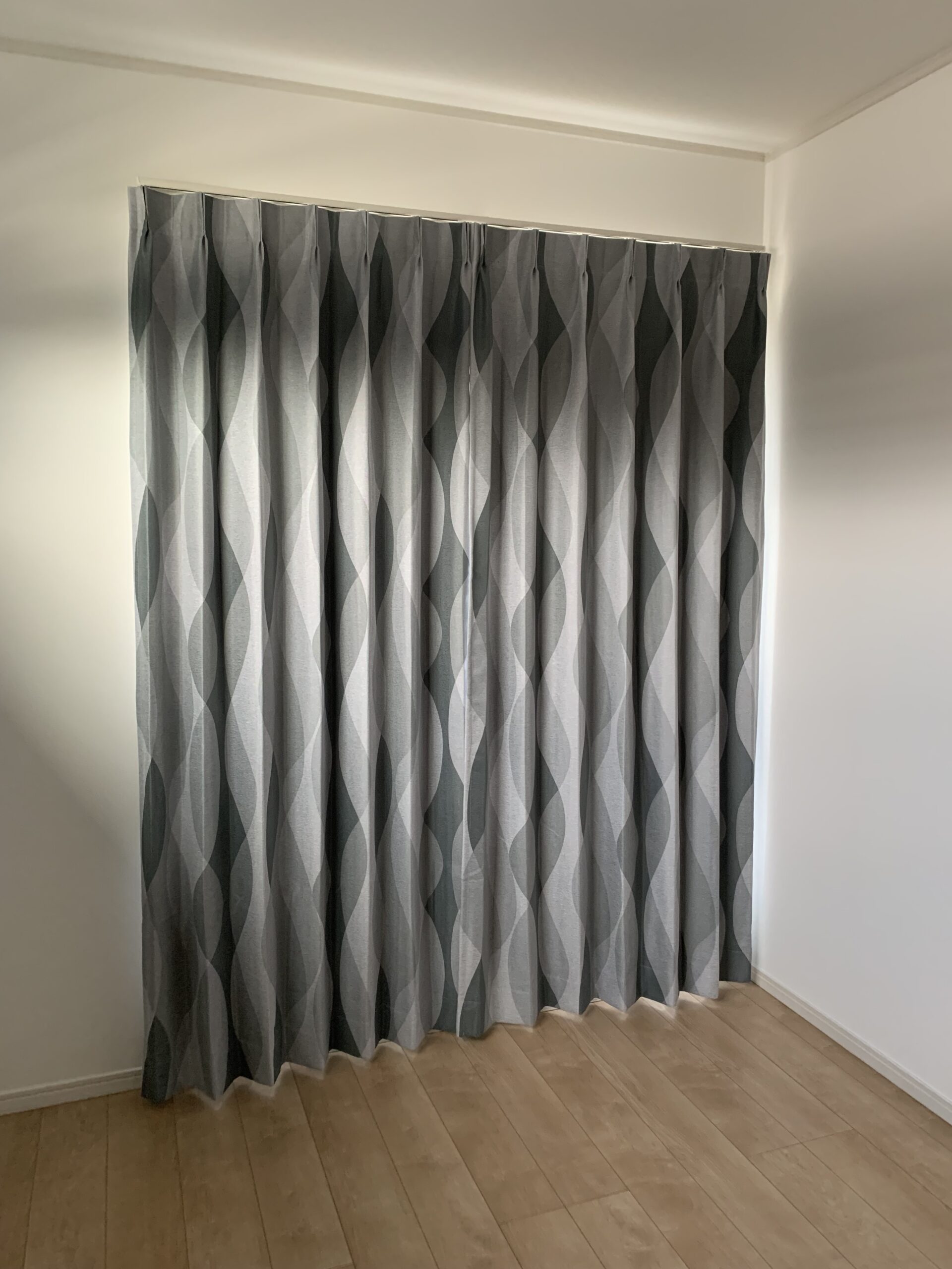 ☆大阪府 南河内郡太子町 T様邸 新築一戸建て ・カーテン・カーテンレール・ウッドブラインド・ロールスクリーン施工☆ - STYLE カーテン ...